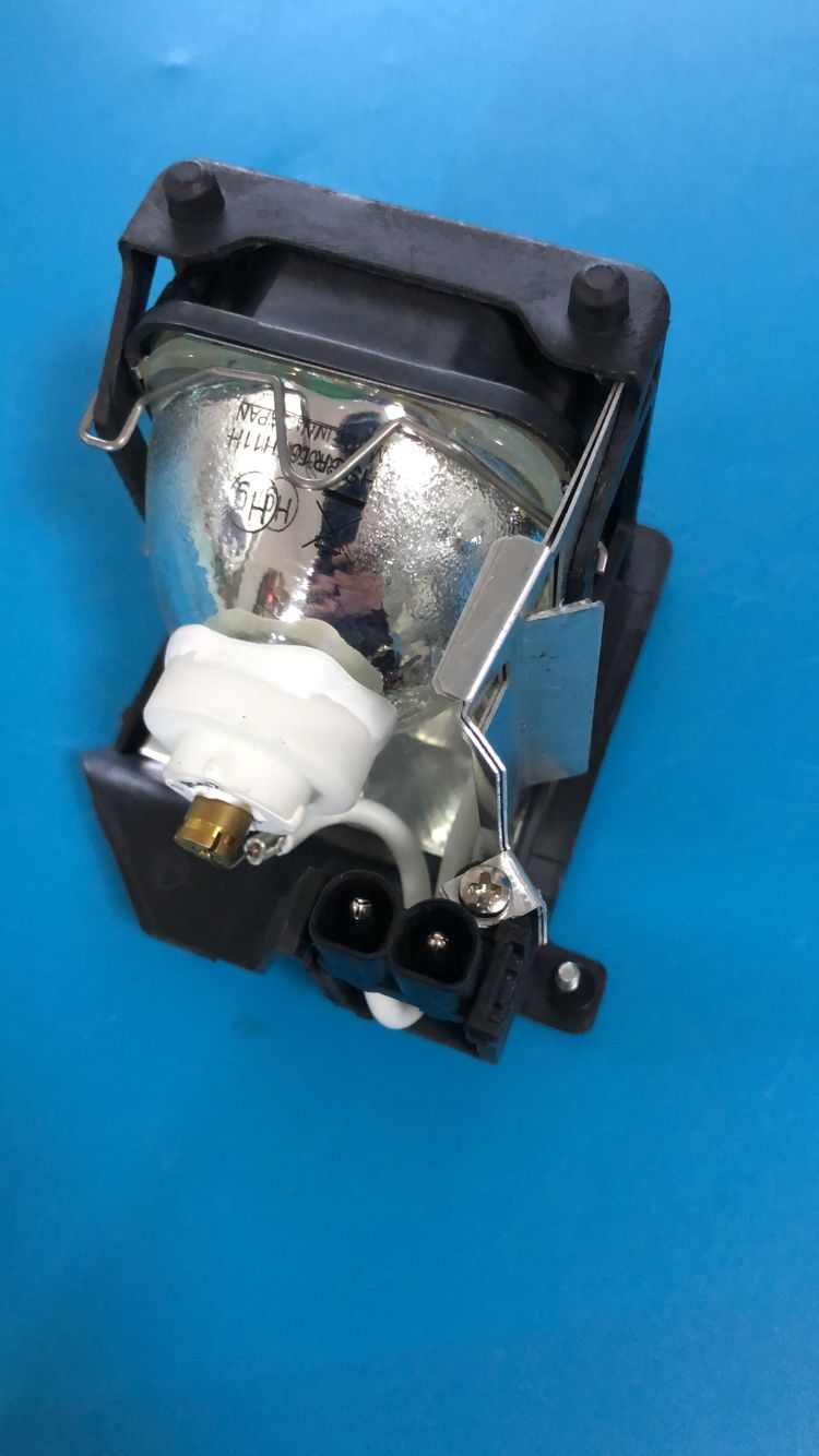 Projector lamp for HITACHI DT00671,okinlamps